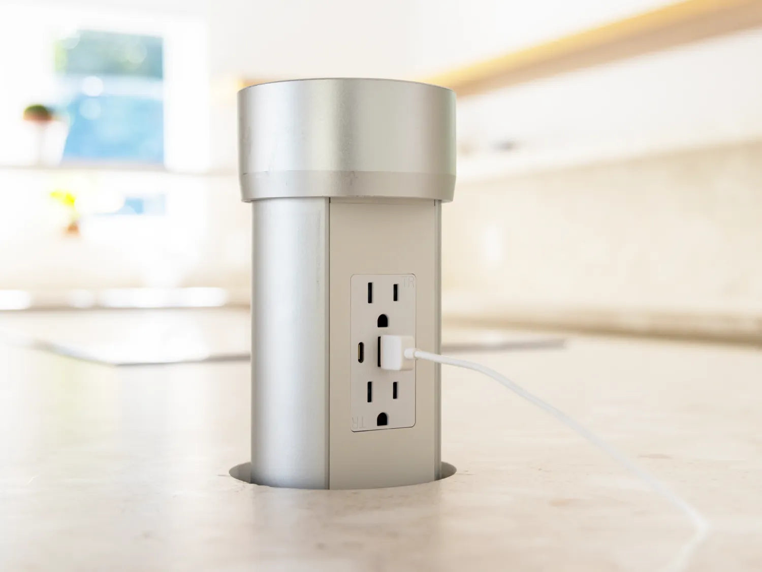 Transform Your Kitchen With This Hidden Gem: Pop-Up Outlets - Modern ...